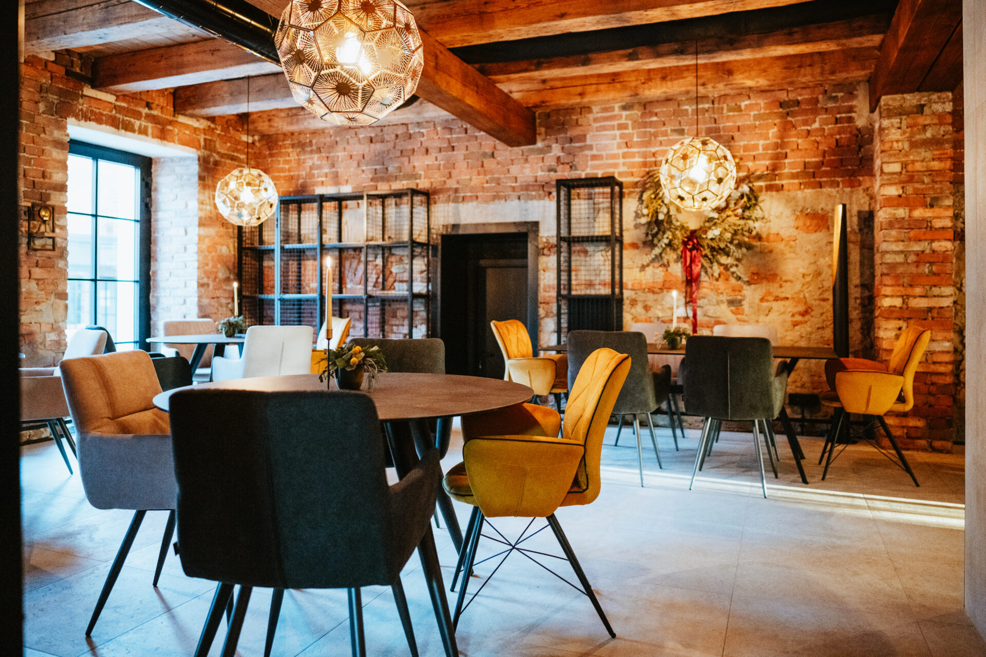 Galerie Mlýn Žeraviny - Gourmet Jižní Morava Hotel a historický mlýn v ...